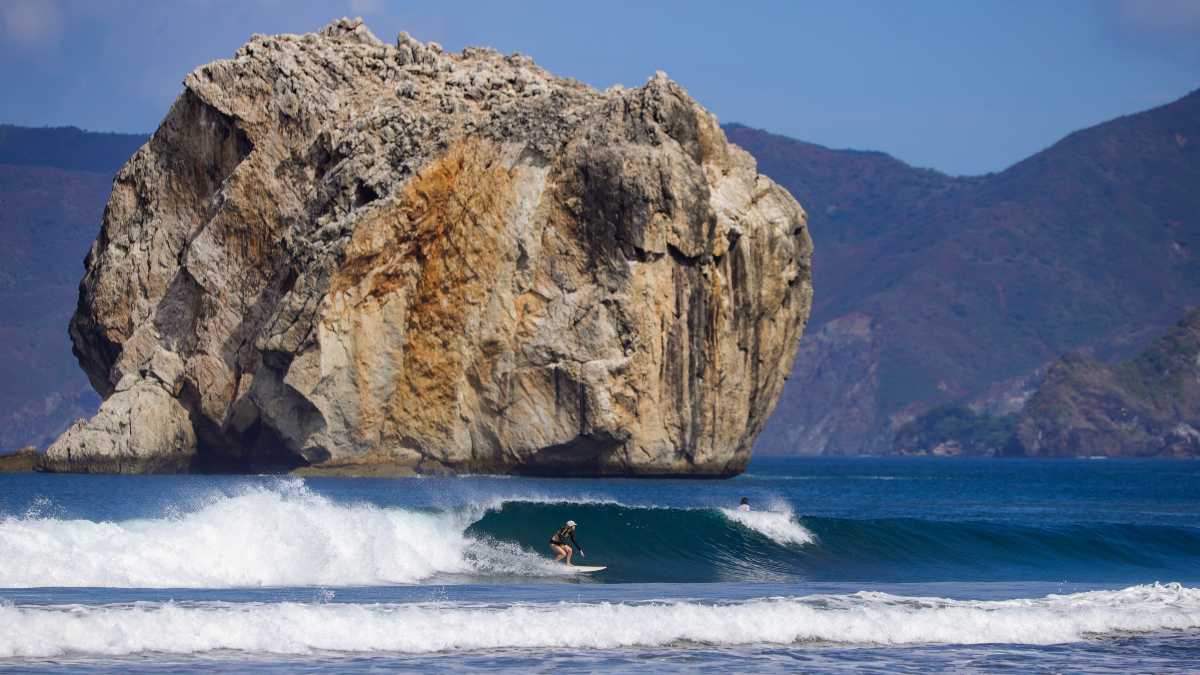 Surfing Tours - Sirenas Adventures - Custom diving, surfing, and ...